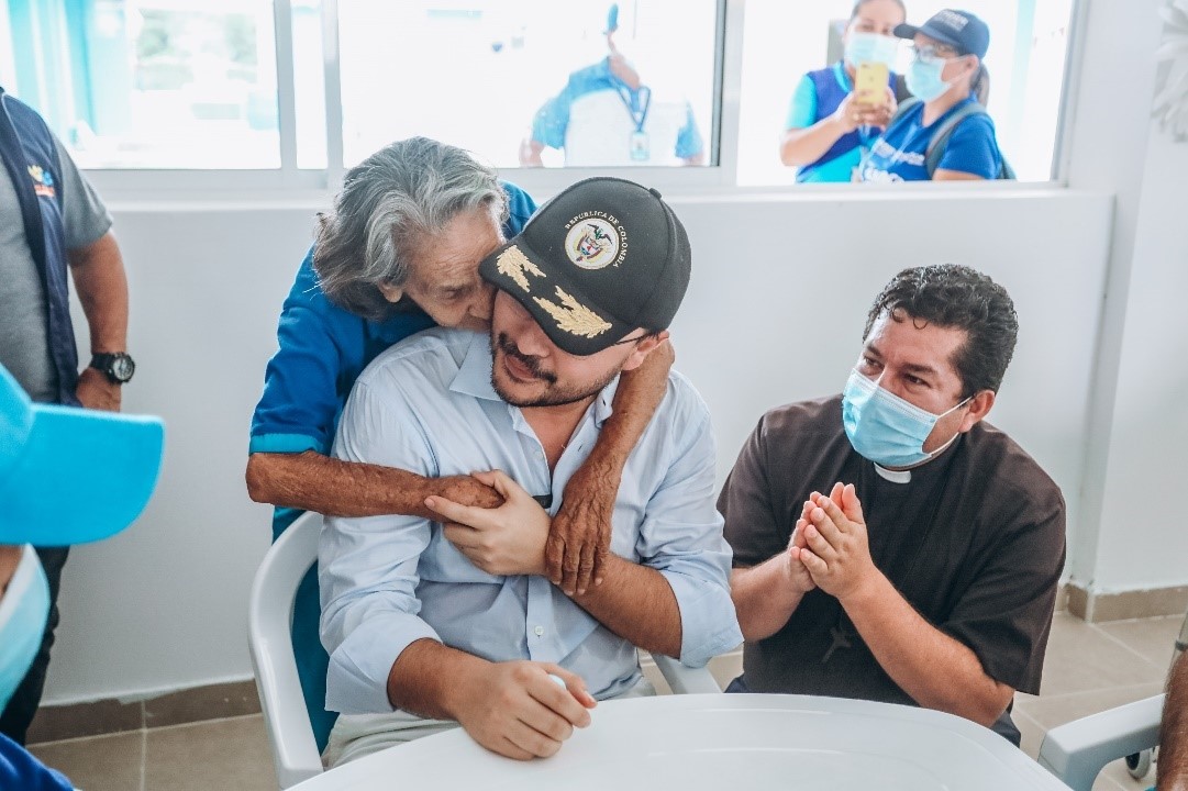 “ES EL QUINTO ‘ELEFANTE BLANCO’ QUE ACABAMOS, BIENVENIDA LA DIGNIDAD ...